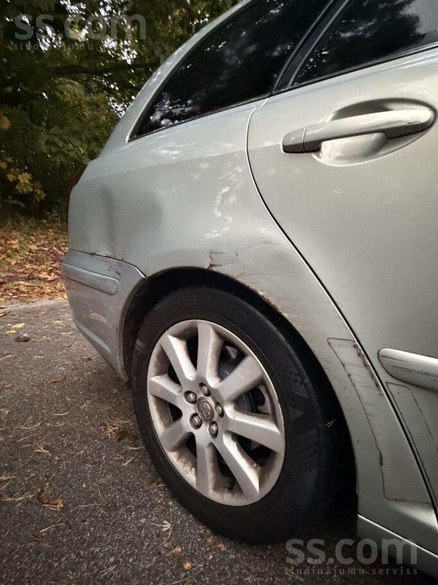 Pelēks Toyota Avensis 2007 Rīga, ar dzinēja tilpumu 2.00 L un nobraukumu 343 tūkst. km par 1900 €, foto 11 vietnē AUTOMOTO.COM.LV