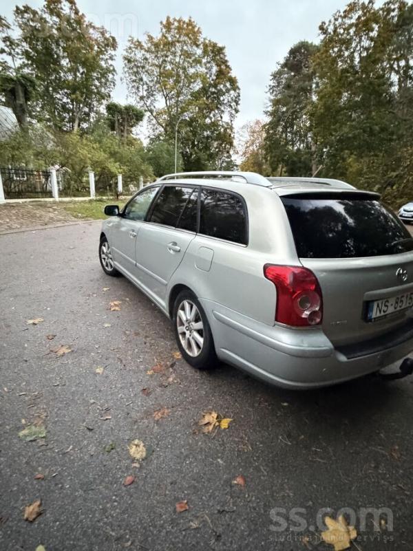 Toyota Avensis 2007 in Riga on AUTOMOTO.COM.LV Grey Toyota Avensis 2007 in Riga, with an engine capacity of 2.00 L and mileage of 343 thousand km for 1900 €, photo 1 on AUTOMOTO.COM.LV