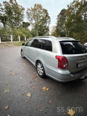 Toyota Avensis 2007 in Riga on AUTOMOTO.COM.LV Grey Toyota Avensis 2007 in Riga, with an engine capacity of 2.00 L and mileage of 343 thousand km for 1900 €, photo 1 on AUTOMOTO.COM.LV
