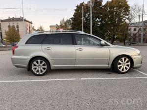 Pelēks Toyota Avensis 2007 Rīga, ar dzinēja tilpumu 2.00 L un nobraukumu 254 tūkst. km par 2100 €, foto 4 vietnē AUTOMOTO.COM.LV