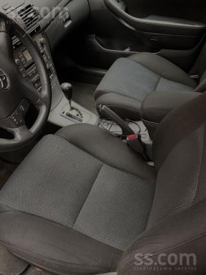 Pelēks Toyota Avensis 2007 Rīga, ar dzinēja tilpumu 2.00 L un nobraukumu 254 tūkst. km par 2100 €, foto 6 vietnē AUTOMOTO.COM.LV