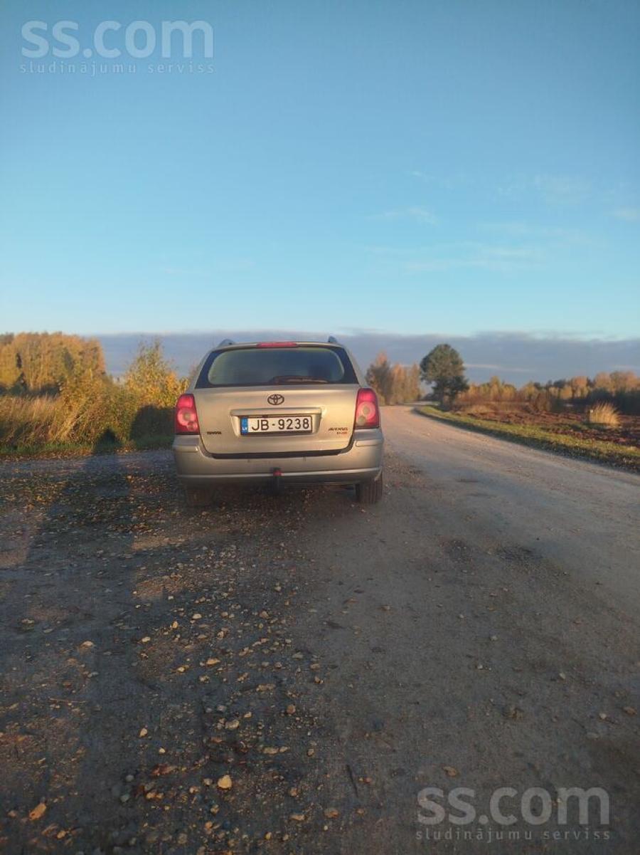 Grey Toyota Avensis 2007 in Rezekne, with an engine capacity of 2.20 L and mileage of 290 thousand km for 1824 €, photo 8 on AUTOMOTO.COM.LV