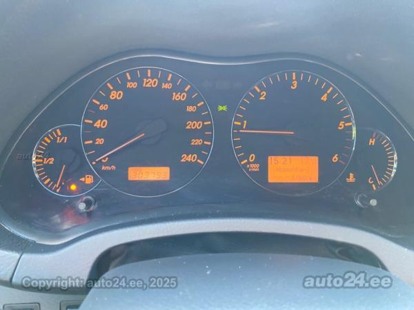 Pelēks Toyota Avensis 2008 Tallina, ar dzinēja tilpumu 2.00 L un nobraukumu 303 tūkst. km par 2990 €, foto 11 vietnē AUTOMOTO.COM.LV