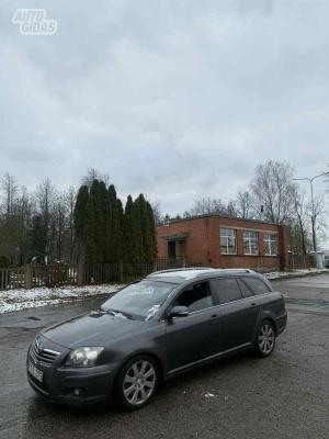 Grey Toyota Avensis 2008 in Siauliai, with an engine capacity of 2.00 L and mileage of 290 thousand km for 1750 €, photo 3 on AUTOMOTO.COM.LV