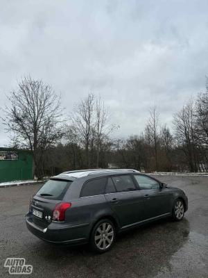 Pelēks Toyota Avensis 2008 Šauļi, ar dzinēja tilpumu 2.00 L un nobraukumu 290 tūkst. km par 1750 €, foto 3 vietnē AUTOMOTO.COM.LV