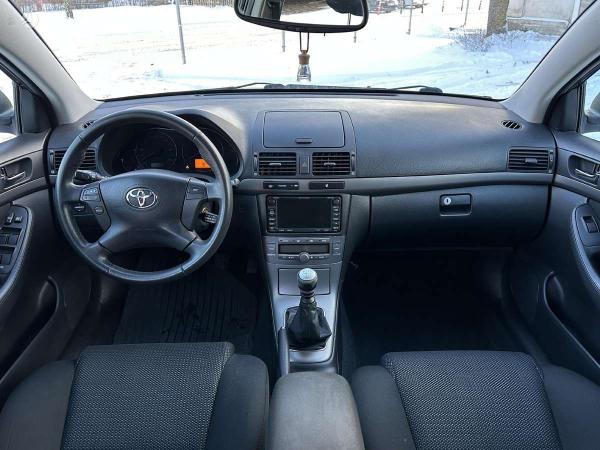 Pelēks Toyota Avensis 2008 Klaipėda, ar dzinēja tilpumu 2.23 L un nobraukumu 397 tūkst. km par 2250 €, foto 11 vietnē AUTOMOTO.COM.LV