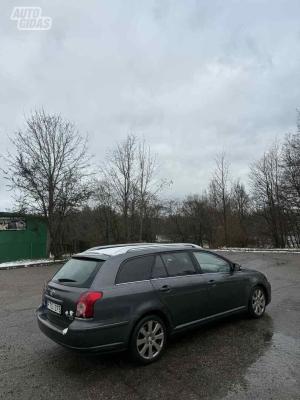Pelēks Toyota Avensis 2008 Šauļi, ar dzinēja tilpumu 2.00 L un nobraukumu 300 tūkst. km par 1650 €, foto 3 vietnē AUTOMOTO.COM.LV