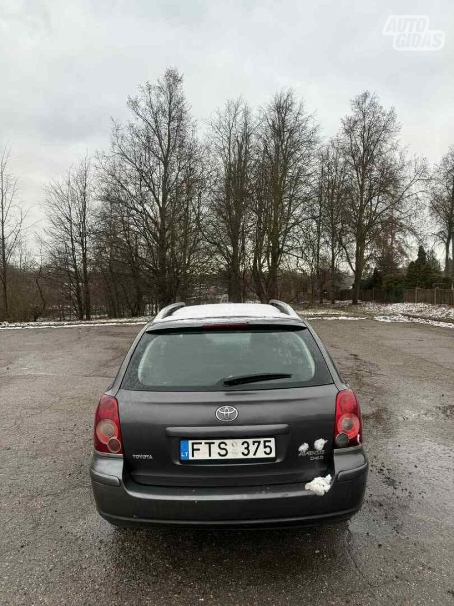 Pelēks Toyota Avensis 2008 Šauļi, ar dzinēja tilpumu 2.00 L un nobraukumu 300 tūkst. km par 1650 €, foto 4 vietnē AUTOMOTO.COM.LV