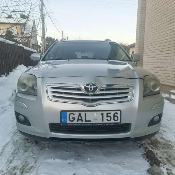 Pelēks Toyota Avensis 2008 Viļņa, ar dzinēja tilpumu 2.23 L un nobraukumu 197 tūkst. km par 1699 €, foto 1 vietnē AUTOMOTO.COM.LV