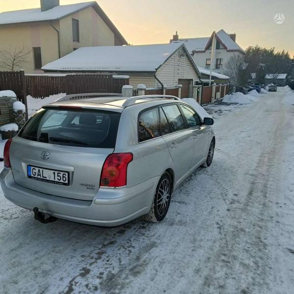 Pelēks Toyota Avensis 2008 Viļņa, ar dzinēja tilpumu 2.23 L un nobraukumu 197 tūkst. km par 1699 €, foto 4 vietnē AUTOMOTO.COM.LV