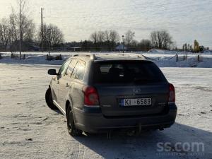 Grey Toyota Avensis 2008 in Cesis, with an engine capacity of 2.00 L and mileage of 287 thousand km for 2650 €, photo 4 on AUTOMOTO.COM.LV