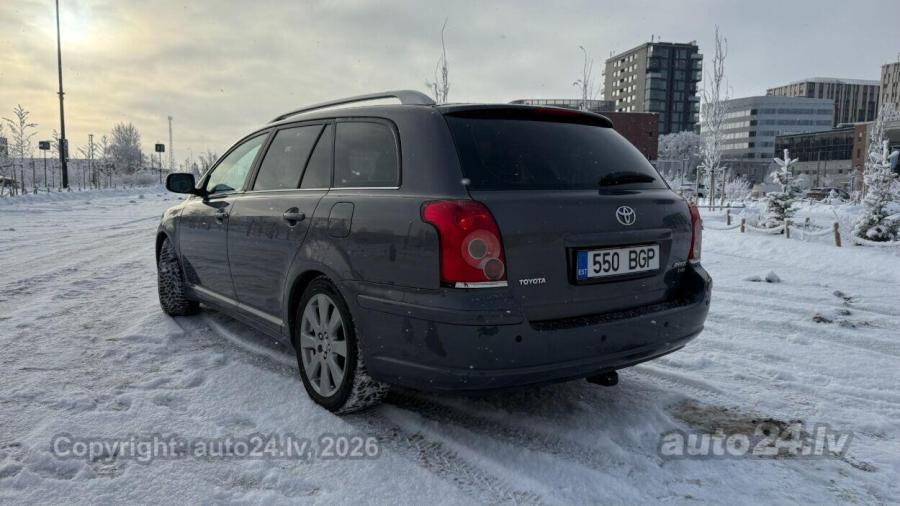 Pelēks Toyota Avensis 2008 Tallina, ar dzinēja tilpumu 2.00 L un nobraukumu 390 tūkst. km par 2100 €, foto 5 vietnē AUTOMOTO.COM.LV