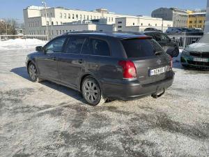 Grey Toyota Avensis 2008 in Vilnius, with an engine capacity of 1.80 L and mileage of 222 thousand km for 2950 €, photo 9 on AUTOMOTO.COM.LV