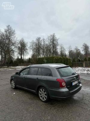 Grey Toyota Avensis 2008 in Siauliai, with an engine capacity of 2.00 L and mileage of 290 thousand km for 1950 €, photo  on AUTOMOTO.COM.LV