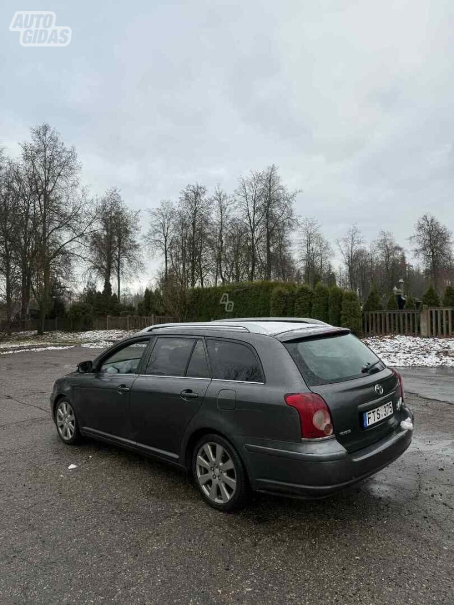 Pelēks Toyota Avensis 2008 Šauļi, ar dzinēja tilpumu 2.00 L un nobraukumu 290 tūkst. km par 1950 €, foto 1 vietnē AUTOMOTO.COM.LV
