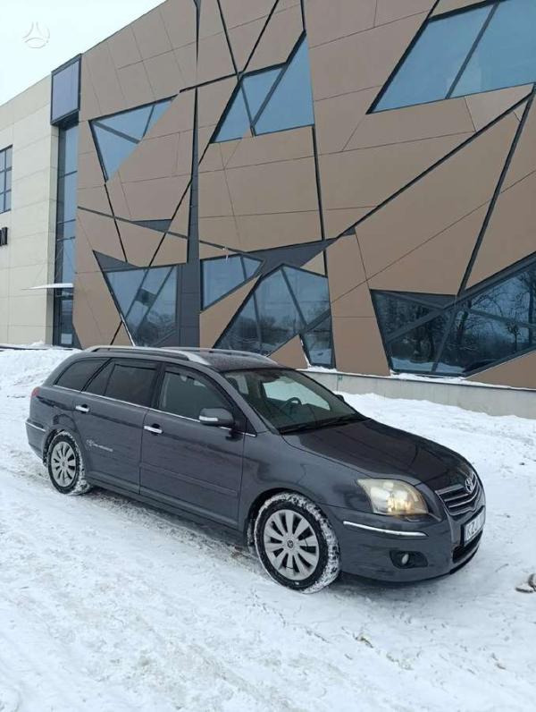 Grey Toyota Avensis 2008 in Siauliai, with an engine capacity of 1.99 L and mileage of 268 thousand km for 3100 €, photo 4 on AUTOMOTO.COM.LV