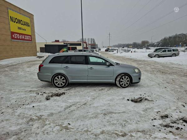 Pelēks Toyota Avensis 2008 Šauļi, ar dzinēja tilpumu 2.00 L un nobraukumu 285 tūkst. km par 1800 €, foto 2 vietnē AUTOMOTO.COM.LV