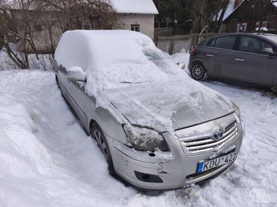 Grey Toyota Avensis 2008 in Kaunas, with an engine capacity of 2.00 L and mileage of 320 thousand km for 550 €, photo 2 on AUTOMOTO.COM.LV