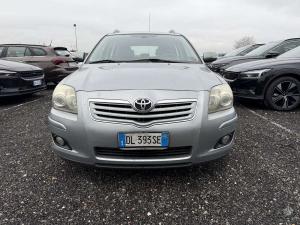 Pelēks Toyota Avensis 2008 Šauļi, ar dzinēja tilpumu 1.79 L un nobraukumu 222 tūkst. km par 2950 €, foto 2 vietnē AUTOMOTO.COM.LV