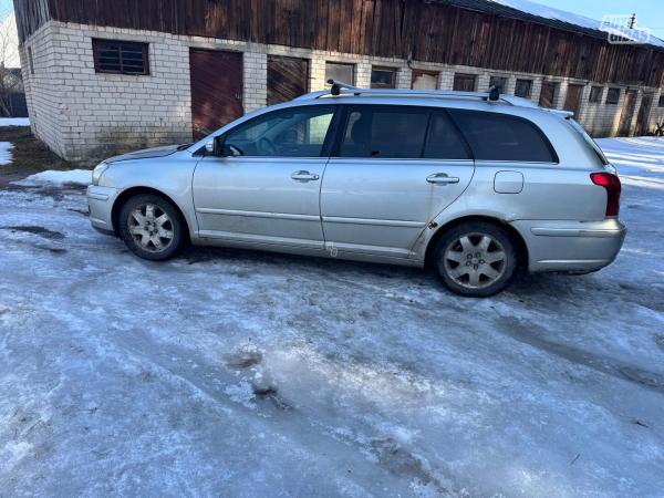 Pelēks Toyota Avensis 2008 Viļņa, ar dzinēja tilpumu 1.80 L un nobraukumu 254 tūkst. km par 1250 €, foto 6 vietnē AUTOMOTO.COM.LV