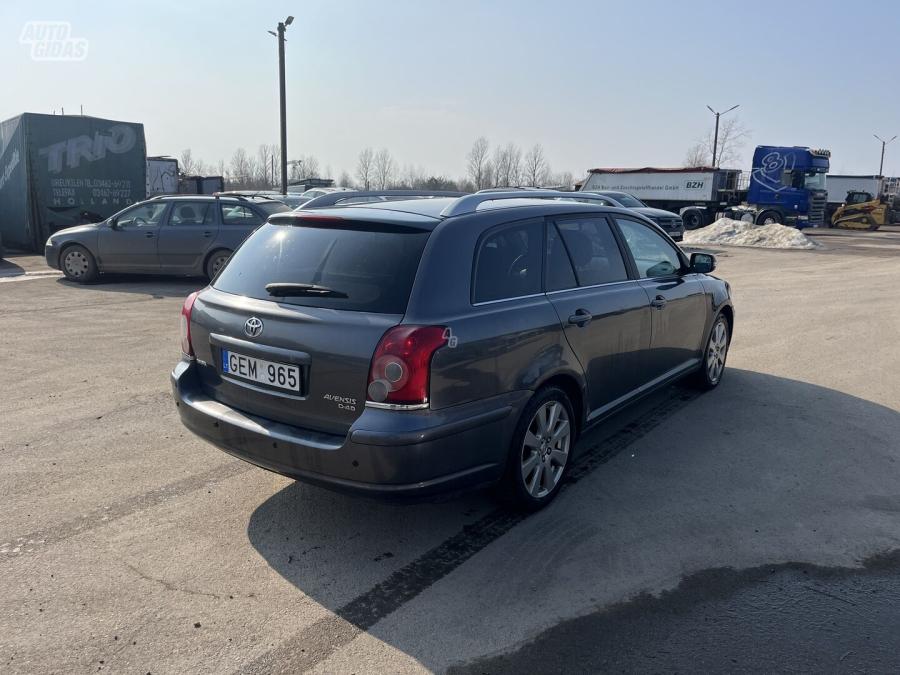 Grey Toyota Avensis 2008 in Vilnius, with an engine capacity of 2.00 L and mileage of 424 thousand km for 1100 €, photo 5 on AUTOMOTO.COM.LV