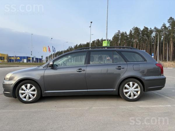 Pelēks Toyota Avensis 2008 Rīga, ar dzinēja tilpumu 2.00 L un nobraukumu 260 tūkst. km par 2500 €, foto 3 vietnē AUTOMOTO.COM.LV