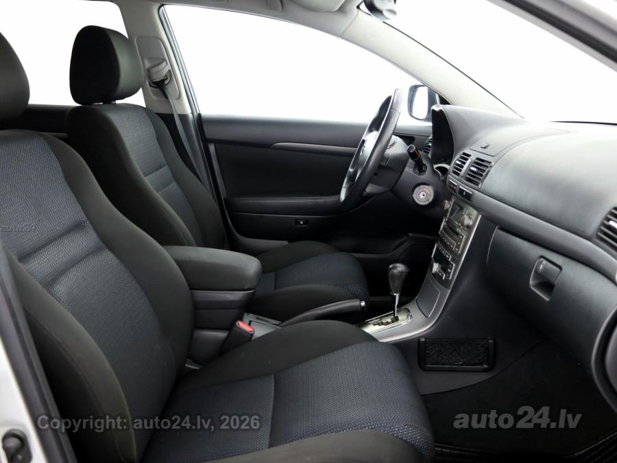 Серый Тойота Авенсис 2008 в Таллин, объемом двигателя 1.80 л и пробегом 225 тыс. км за 2999 €, фото 7 на AUTOMOTO.COM.LV