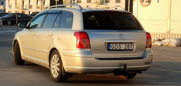 Grey Toyota Avensis 2008 in Vilnius, with an engine capacity of 2.20 L and mileage of 300 thousand km for 2450 €, photo 2 on AUTOMOTO.COM.LV
