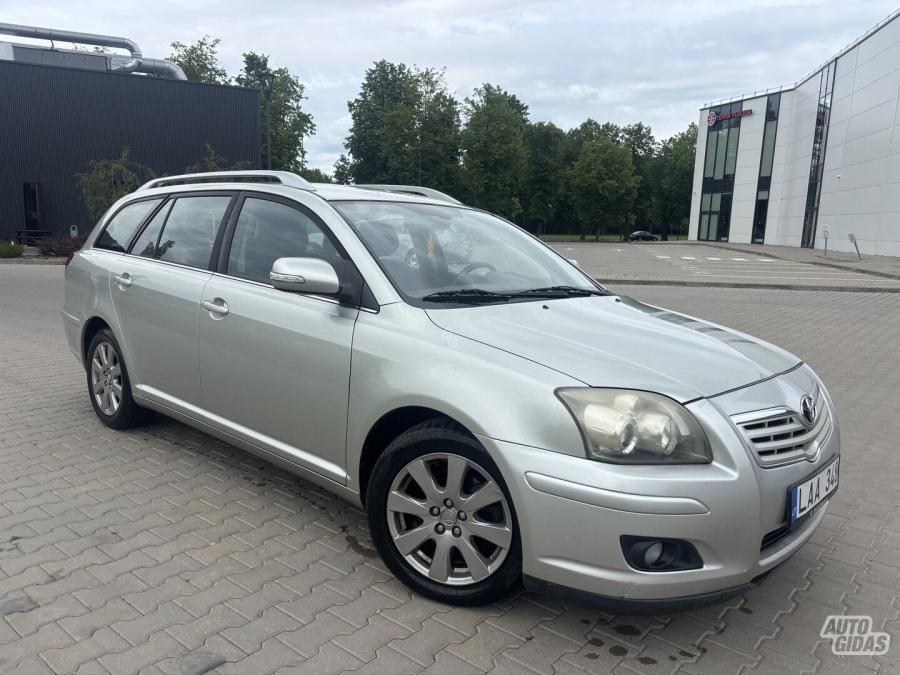 Pelēks Toyota Avensis 2008 Kauņa, ar dzinēja tilpumu 2.00 L un nobraukumu 300 tūkst. km par 1650 €, foto 1 vietnē AUTOMOTO.COM.LV