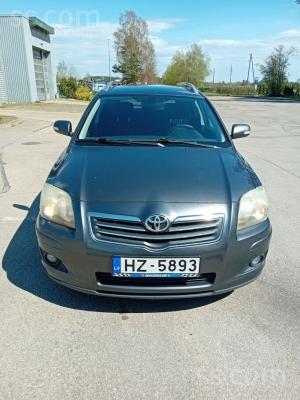 Grey Toyota Avensis 2008 in Ogre, with an engine capacity of 2.20 L and mileage of 320 thousand km for 1800 €, photo  on AUTOMOTO.COM.LV