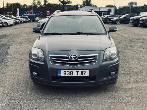 Pelēks Toyota Avensis 2008 Tallina, ar dzinēja tilpumu 2.20 L un nobraukumu 250 tūkst. km par 1500 €, foto 2 vietnē AUTOMOTO.COM.LV