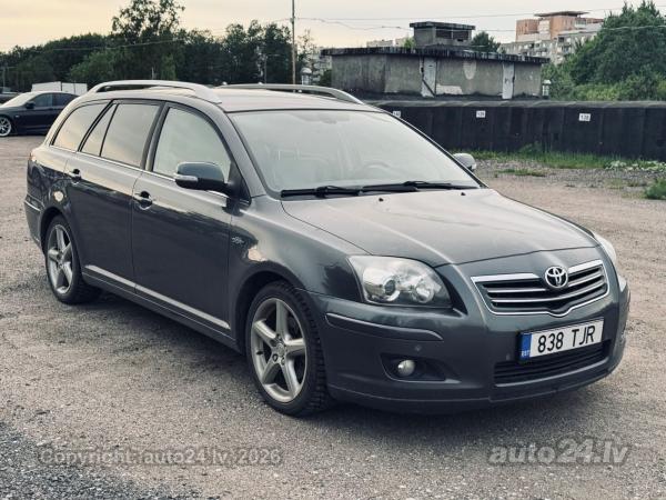 Pelēks Toyota Avensis 2008 Tallina, ar dzinēja tilpumu 2.20 L un nobraukumu 250 tūkst. km par 1500 €, foto 3 vietnē AUTOMOTO.COM.LV