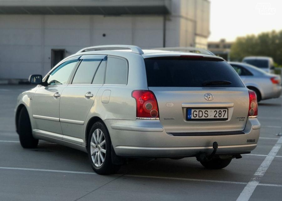 Grey Toyota Avensis 2008 in Vilnius, with an engine capacity of 2.20 L and mileage of 300 thousand km for 2100 €, photo 4 on AUTOMOTO.COM.LV