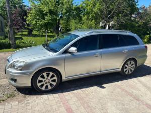 Серый Тойота Авенсис 2008 в Елгава, объемом двигателя 2.20 л и пробегом 284 тыс. км за 2500 €, фото  на AUTOMOTO.COM.LV