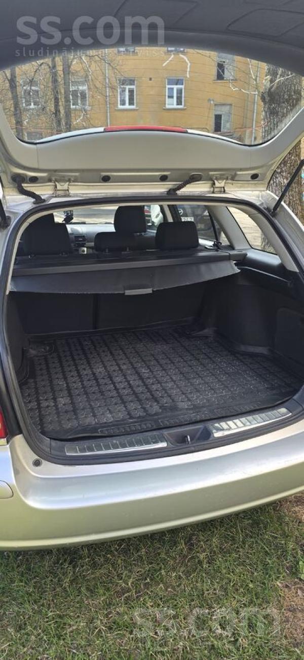 Pelēks Toyota Avensis 2008 Rīga, ar dzinēja tilpumu 2.00 L un nobraukumu 404 tūkst. km par 1200 €, foto 6 vietnē AUTOMOTO.COM.LV