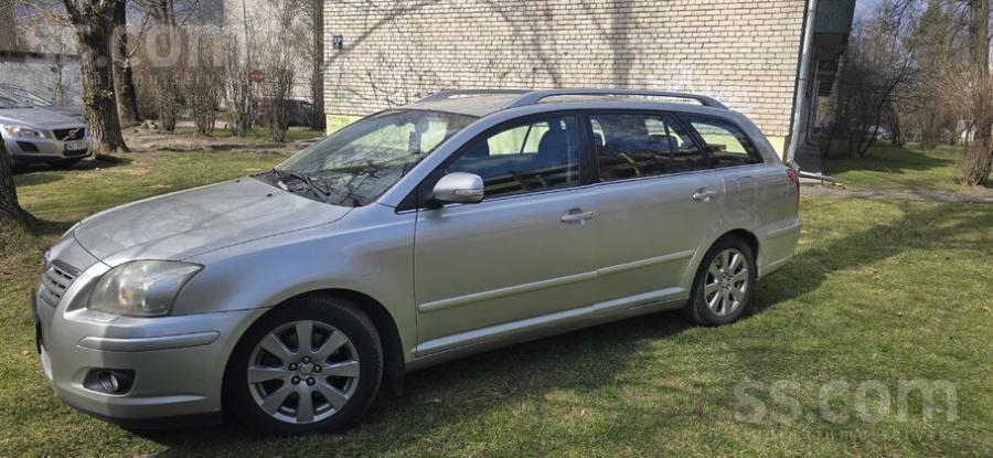 Grey Toyota Avensis 2008 in Riga, with an engine capacity of 2.00 L and mileage of 404 thousand km for 1200 €, photo 10 on AUTOMOTO.COM.LV