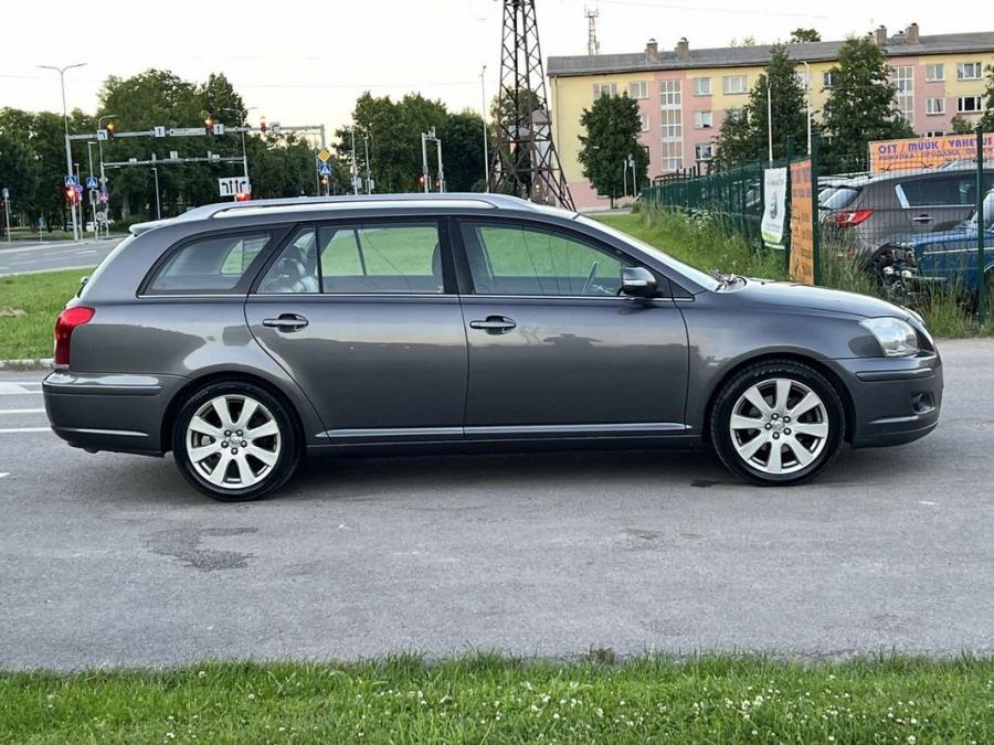 Серый Тойота Авенсис 2008 в Нарва, объемом двигателя 2.00 л и пробегом 312 тыс. км за 1999 €, фото 17 на AUTOMOTO.COM.LV