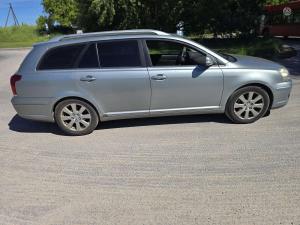 Pelēks Toyota Avensis 2008 Viļņa, ar dzinēja tilpumu 2.23 L un nobraukumu 360 tūkst. km par 1300 €, foto 5 vietnē AUTOMOTO.COM.LV