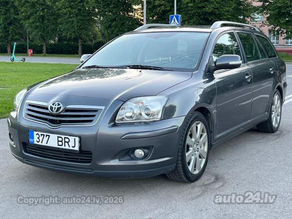 Grey Toyota Avensis 2008 in Narva, with an engine capacity of 2.00 L and mileage of 315 thousand km for 1999 €, photo 2 on AUTOMOTO.COM.LV