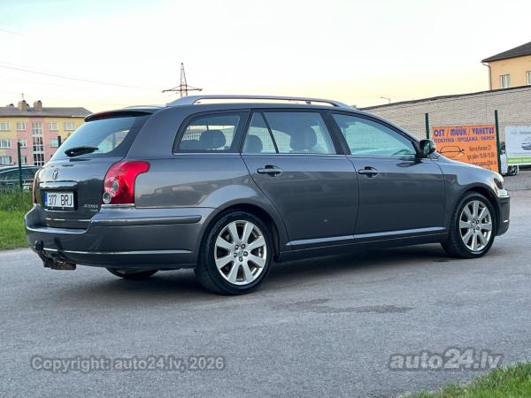 Серый Тойота Авенсис 2008 в Нарва, объемом двигателя 2.00 л и пробегом 315 тыс. км за 1999 €, фото 6 на AUTOMOTO.COM.LV