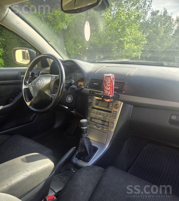 Серый Тойота Авенсис 2008 в Елгава, объемом двигателя 2.20 л и пробегом 360 тыс. км за 2350 €, фото 1 на AUTOMOTO.COM.LV
