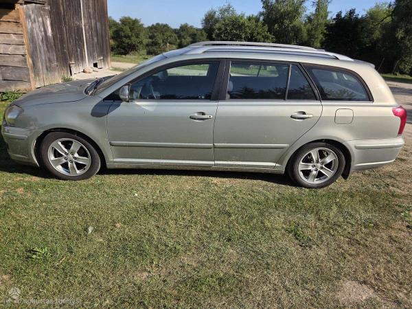 Серый Тойота Авенсис 2008 в Арёгала, объемом двигателя 1.79 л и пробегом 180 тыс. км за 1500 €, фото 3 на AUTOMOTO.COM.LV