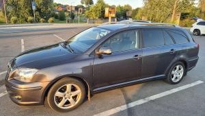Pelēks Toyota Avensis 2008 Šauļi, ar dzinēja tilpumu 2.00 L un nobraukumu 292 tūkst. km par 2600 €, foto 4 vietnē AUTOMOTO.COM.LV