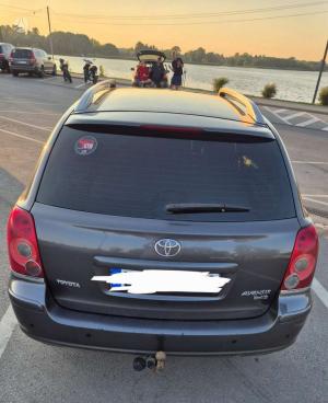 Pelēks Toyota Avensis 2008 Šauļi, ar dzinēja tilpumu 2.00 L un nobraukumu 292 tūkst. km par 2600 €, foto 5 vietnē AUTOMOTO.COM.LV
