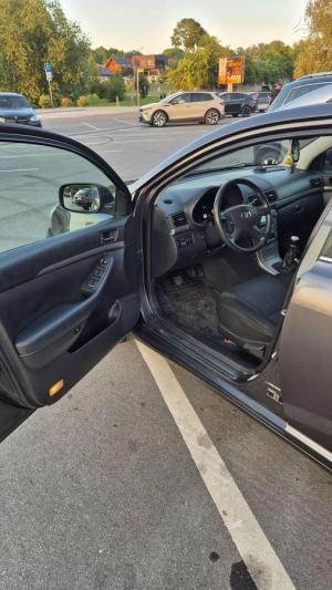 Pelēks Toyota Avensis 2008 Šauļi, ar dzinēja tilpumu 2.00 L un nobraukumu 292 tūkst. km par 2600 €, foto 19 vietnē AUTOMOTO.COM.LV