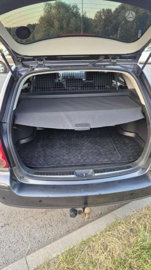 Pelēks Toyota Avensis 2008 Šauļi, ar dzinēja tilpumu 2.00 L un nobraukumu 292 tūkst. km par 2600 €, foto 23 vietnē AUTOMOTO.COM.LV