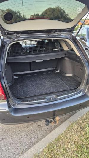 Pelēks Toyota Avensis 2008 Šauļi, ar dzinēja tilpumu 2.00 L un nobraukumu 292 tūkst. km par 2600 €, foto 24 vietnē AUTOMOTO.COM.LV