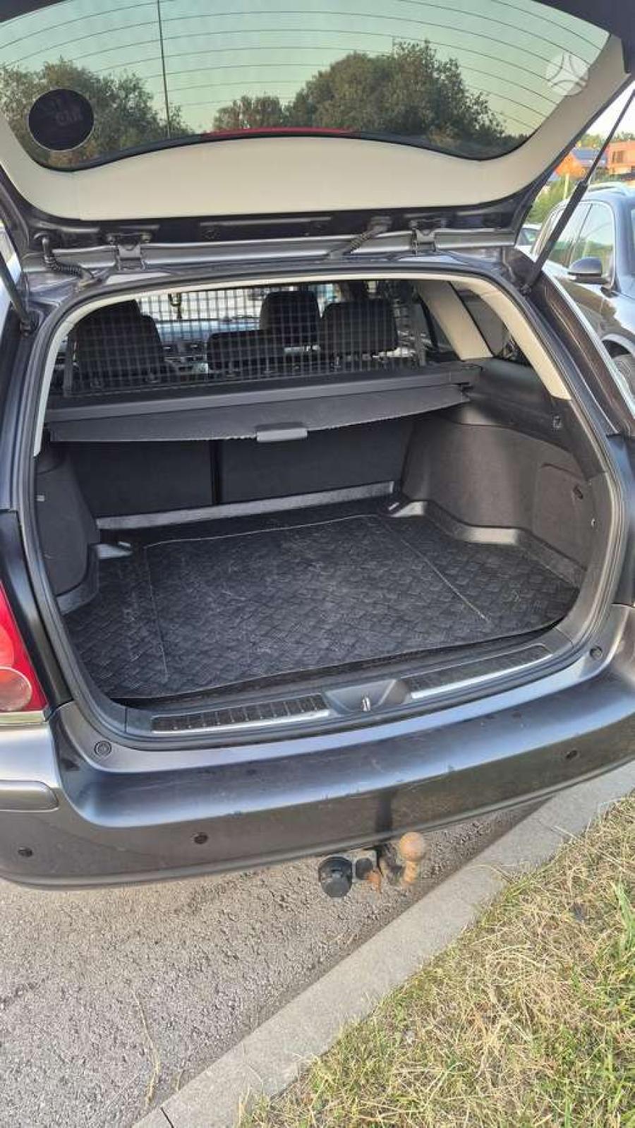 Pelēks Toyota Avensis 2008 Šauļi, ar dzinēja tilpumu 2.00 L un nobraukumu 292 tūkst. km par 2600 €, foto 24 vietnē AUTOMOTO.COM.LV