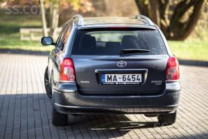 Серый Тойота Авенсис 2008 в Кулдига, объемом двигателя 2.20 л и пробегом 361 тыс. км за 2150 €, фото 3 на AUTOMOTO.COM.LV