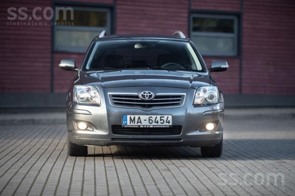 Grey Toyota Avensis 2008 in Kuldiga, with an engine capacity of 2.20 L and mileage of 361 thousand km for 1950 €, photo 1 on AUTOMOTO.COM.LV